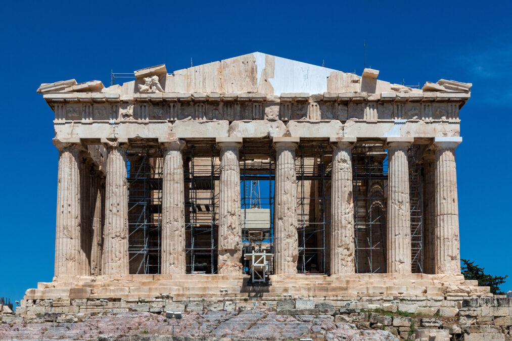 The west pediment of the Parthenon is complete after 220 years - YSMA